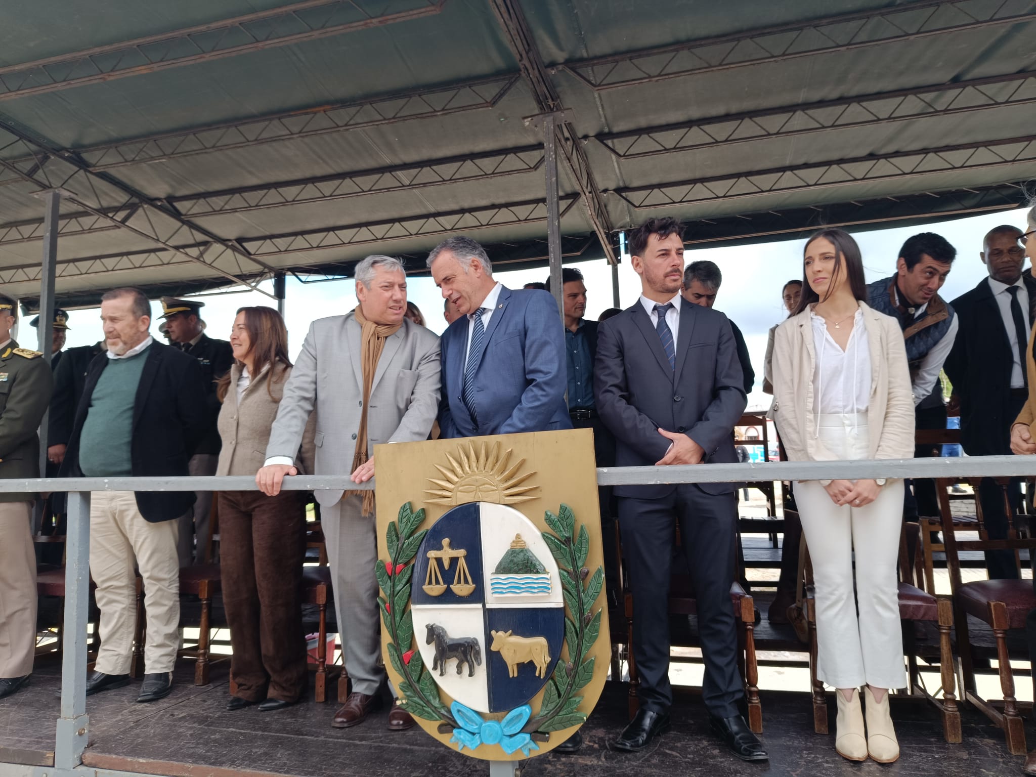Desfile 200 años del 12 de Octubre en Sarandí Grande – Florida noticias